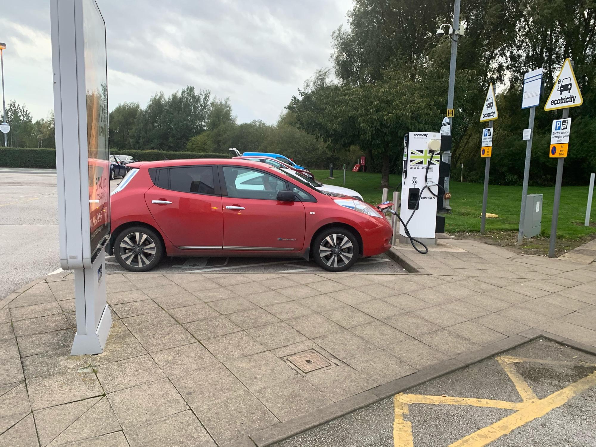 Doncaster Services M18 | Hatfield, England | EV Station