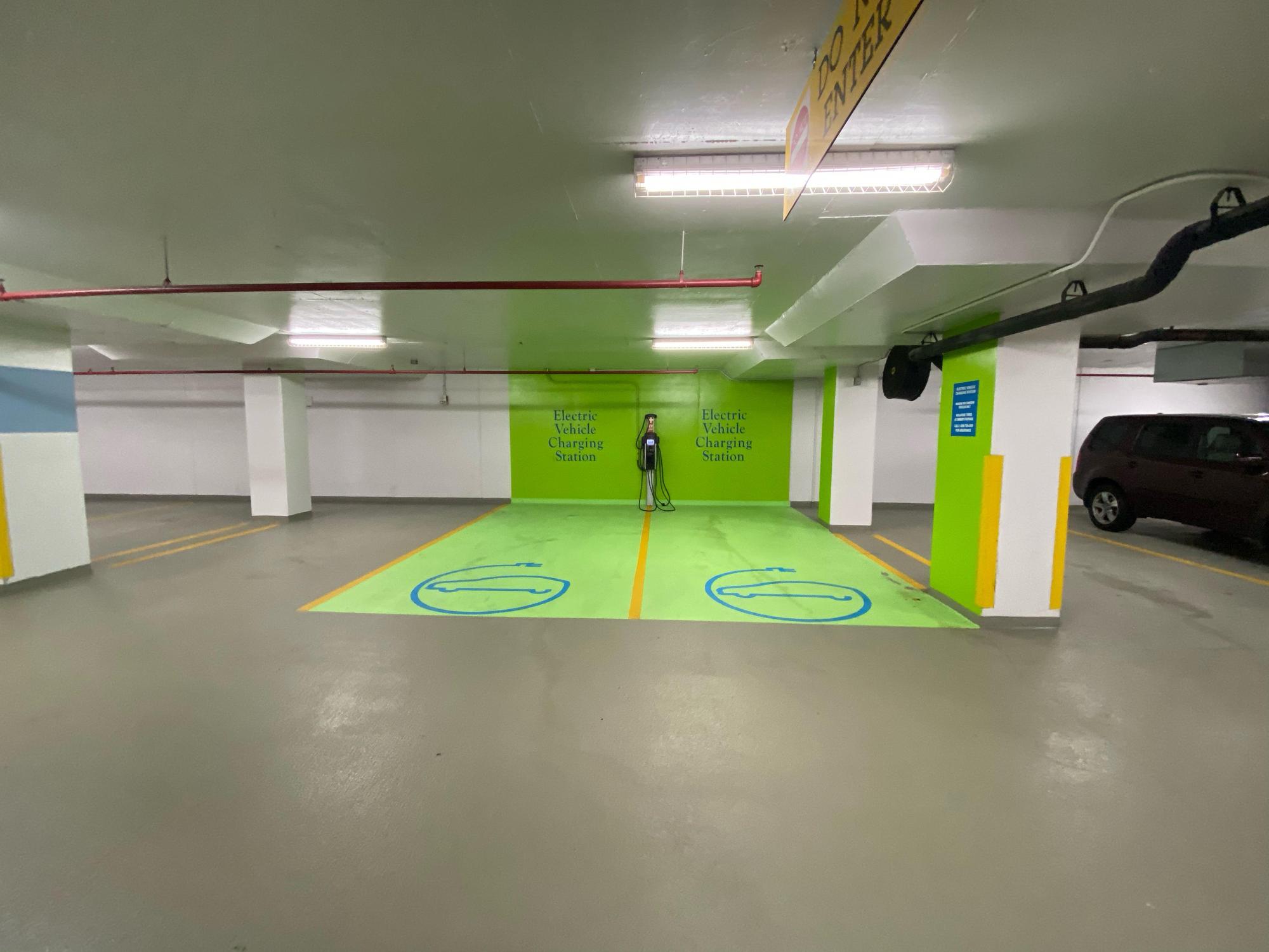 Colonial Parking | Washington, DC | EV Station