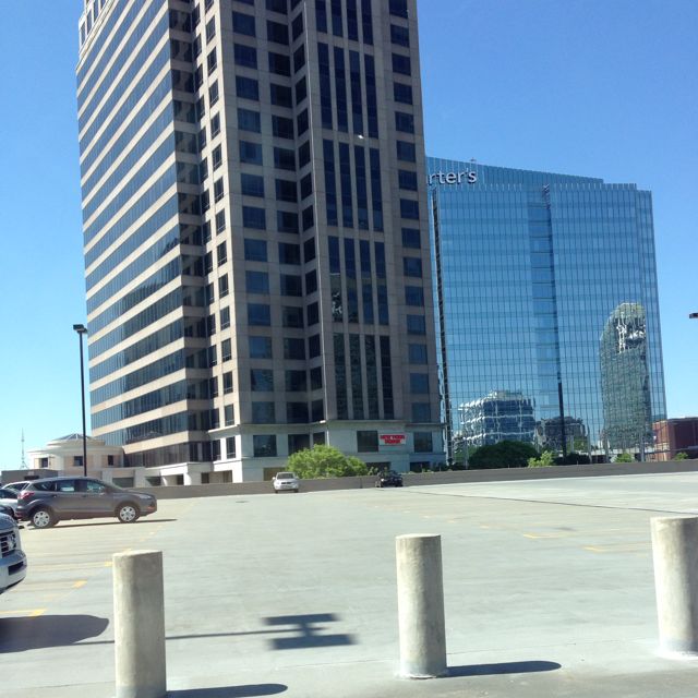 Monarch Center | Atlanta, GA | EV Station