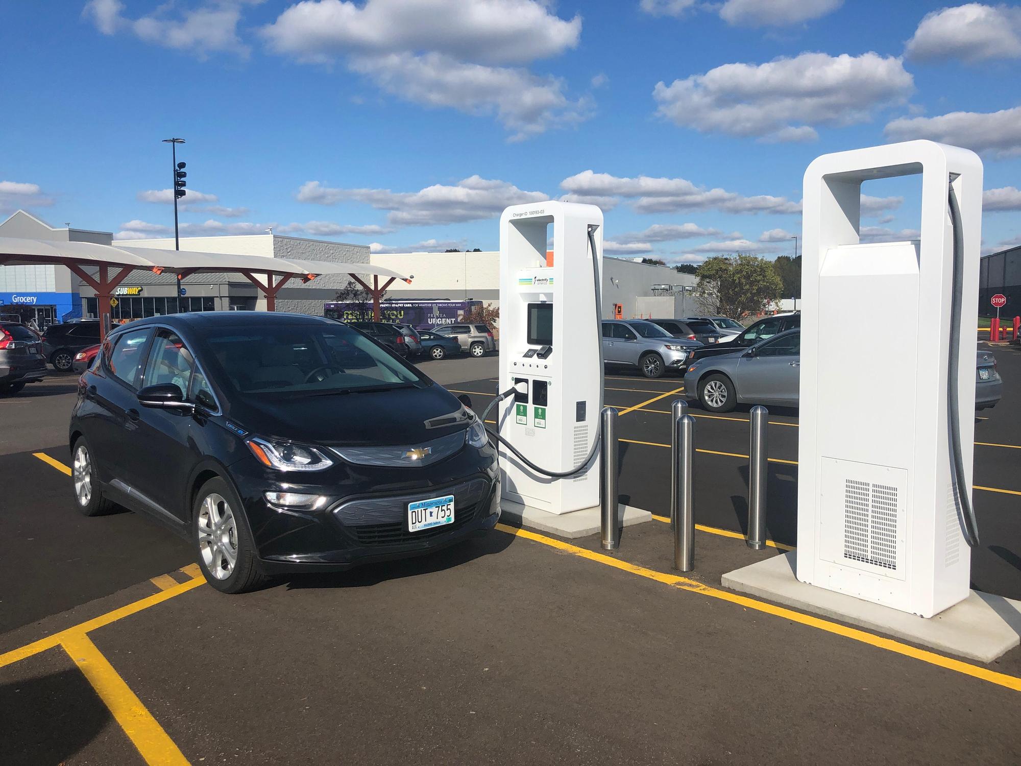 Walmart Supercenter | Eau Claire, WI | EV Station