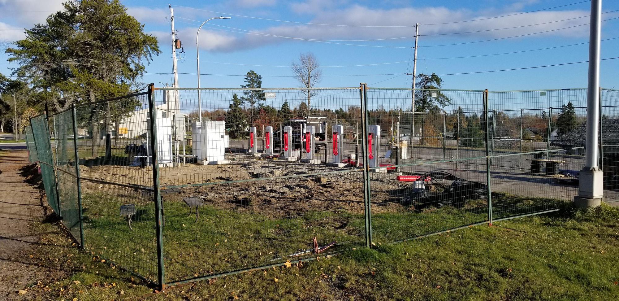 Simcoe Plaza | Terrace Bay, ON | EV Station