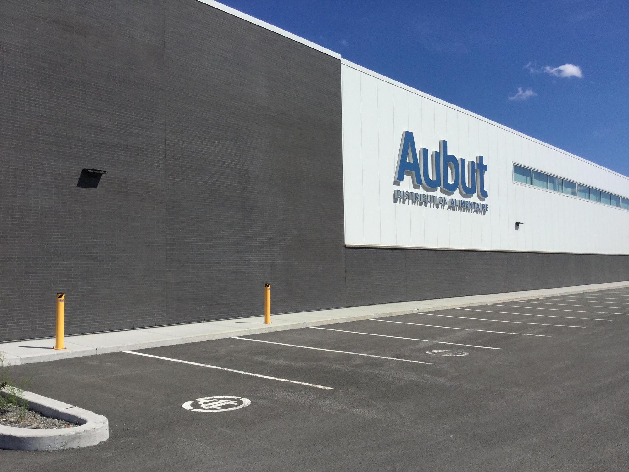 Aubut Distribution Alimentaire | Laval, QC | EV Station