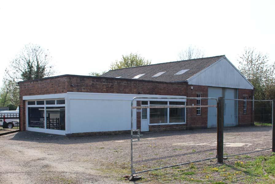 Gilks Garage Cafe | Kineton, England | EV Station