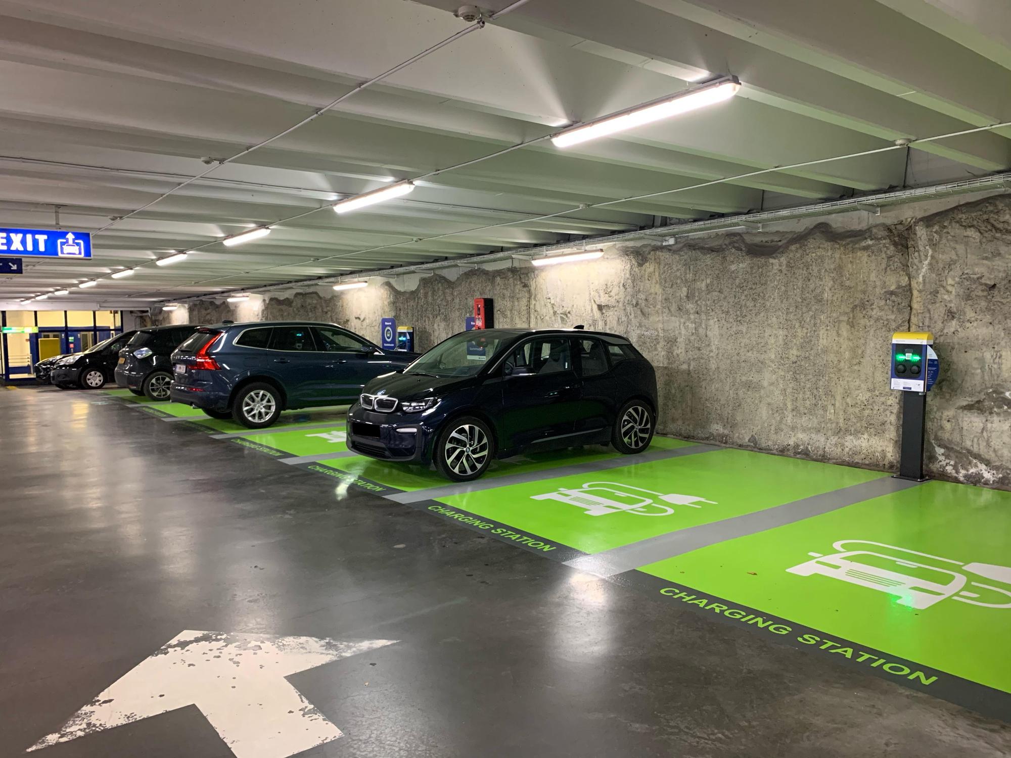 Parking Interparking Place Poelaert | Brussel, Brussel | EV Station