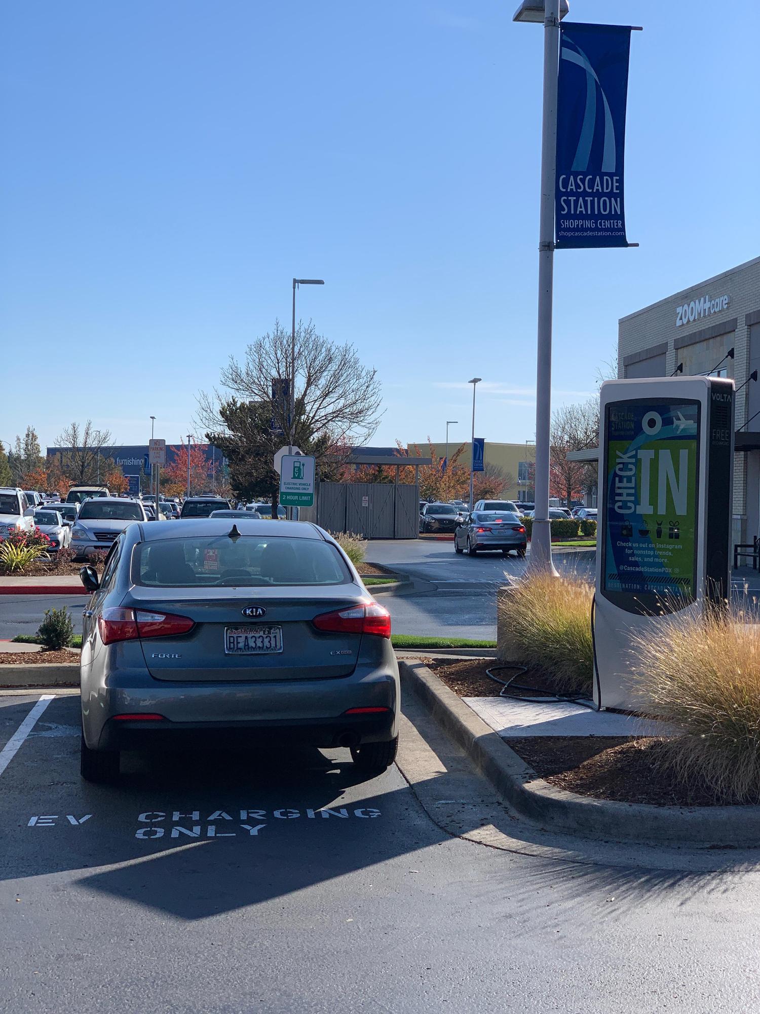 Cascade Station | Portland, OR | EV Station