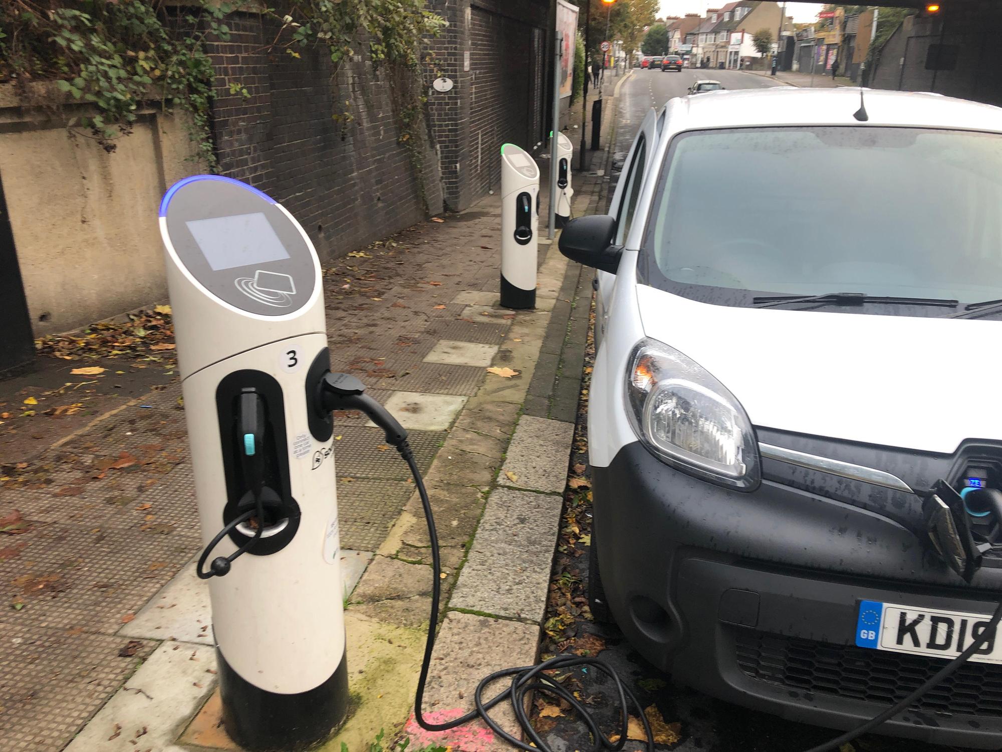 Source London | 276 Links Road, London, SW17 9ER, England | EV Station