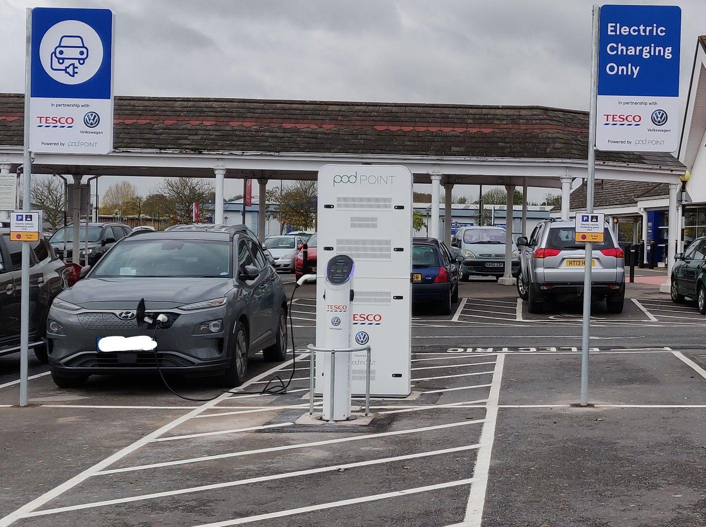 Tesco Extra Salisbury | Bourne Centre, Southampton Rd, Salisbury, SP1 ...
