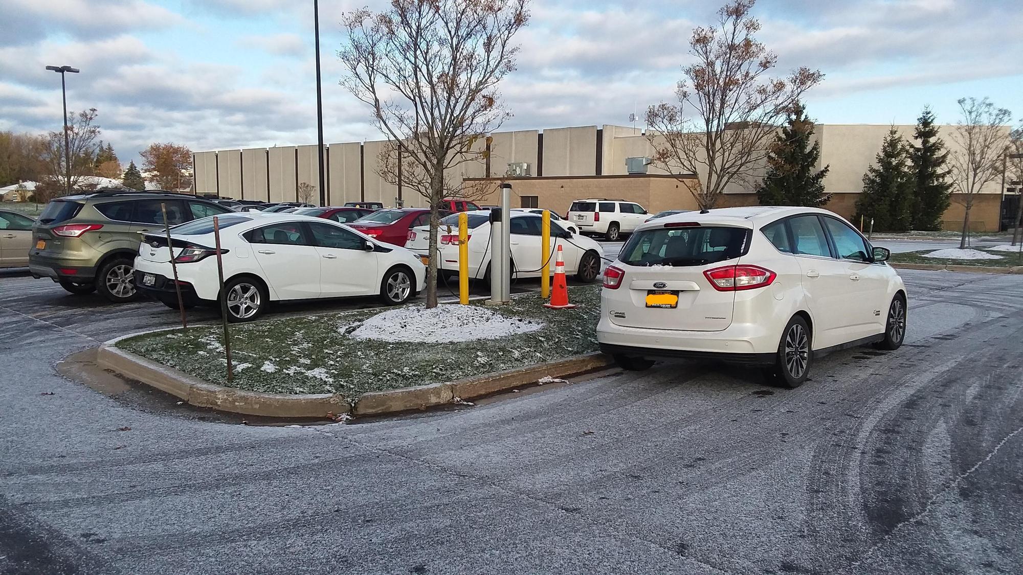 Cheektowaga Town Park Ice Rink and Pool | Cheektowaga, NY | EV Station