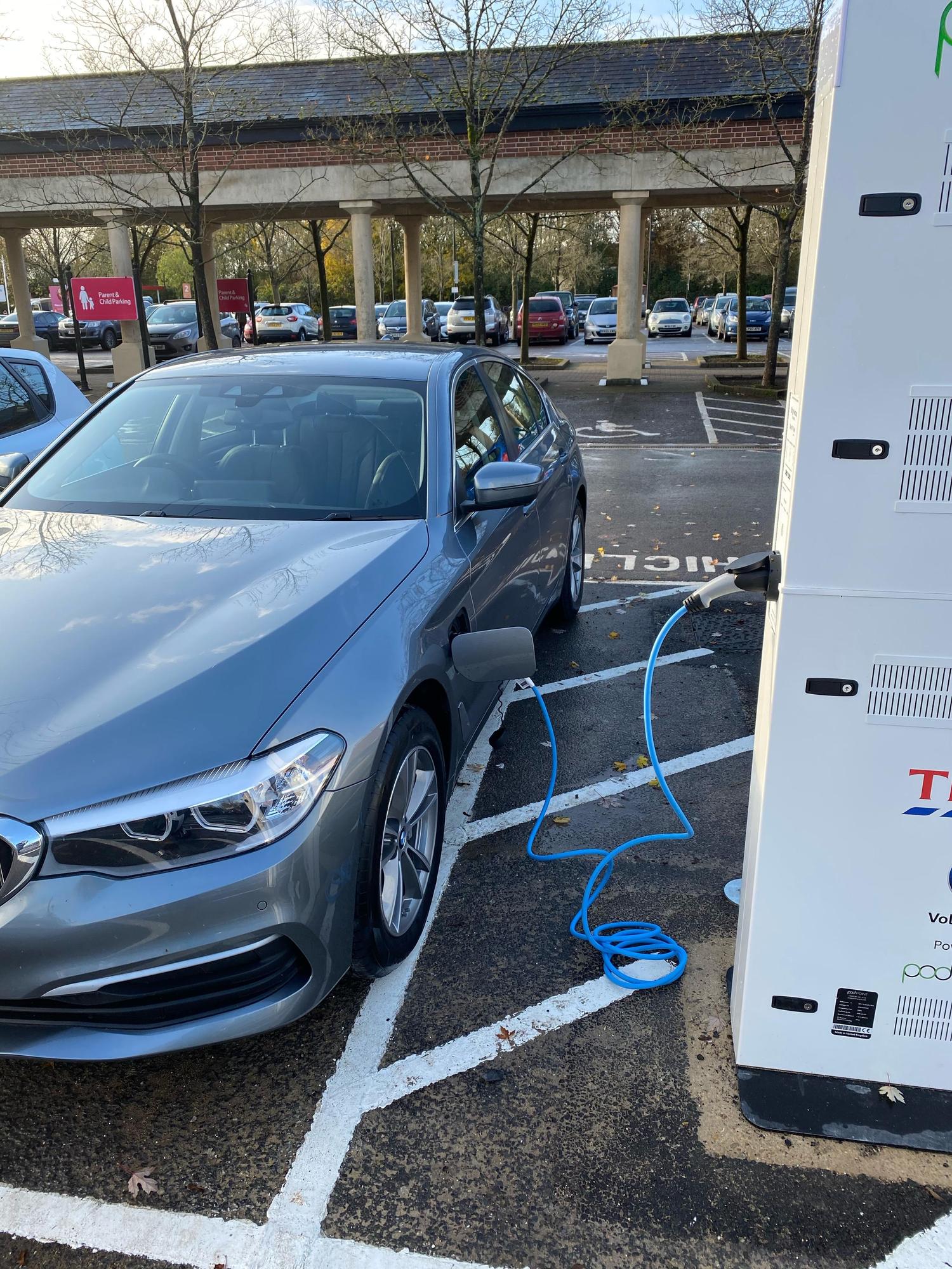 Tesco Extra Cirencester | Kings Meadow, Cricklade Rd, Cirencester, GL7 ...