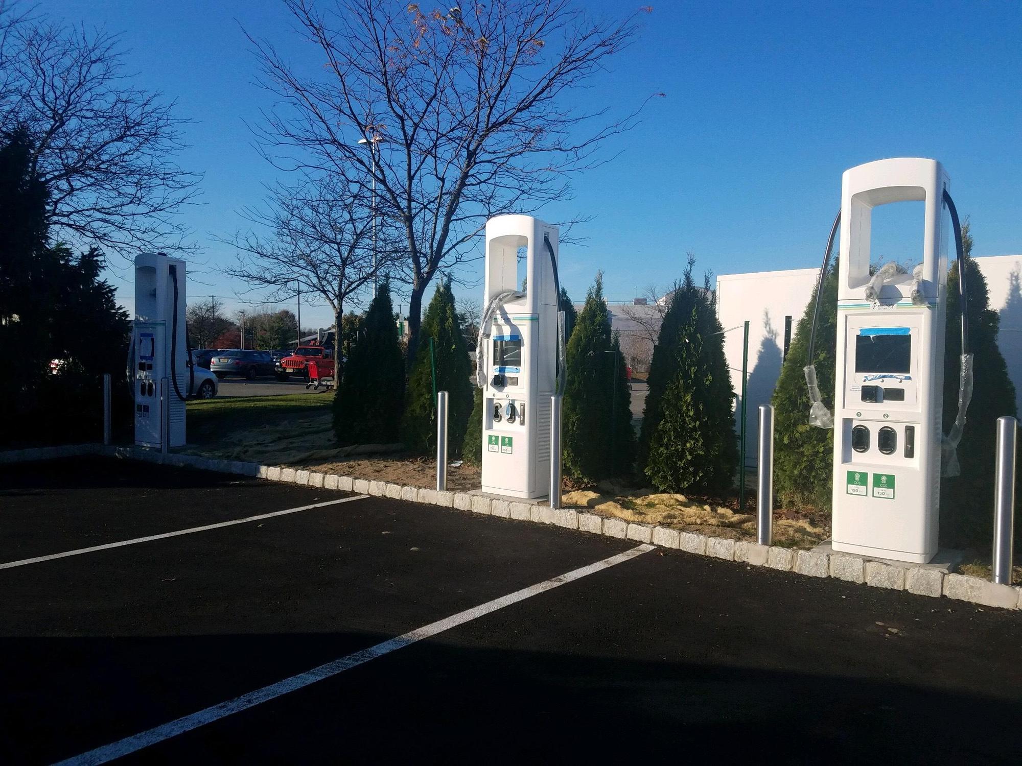 Target | Fairfield, NJ | EV Station