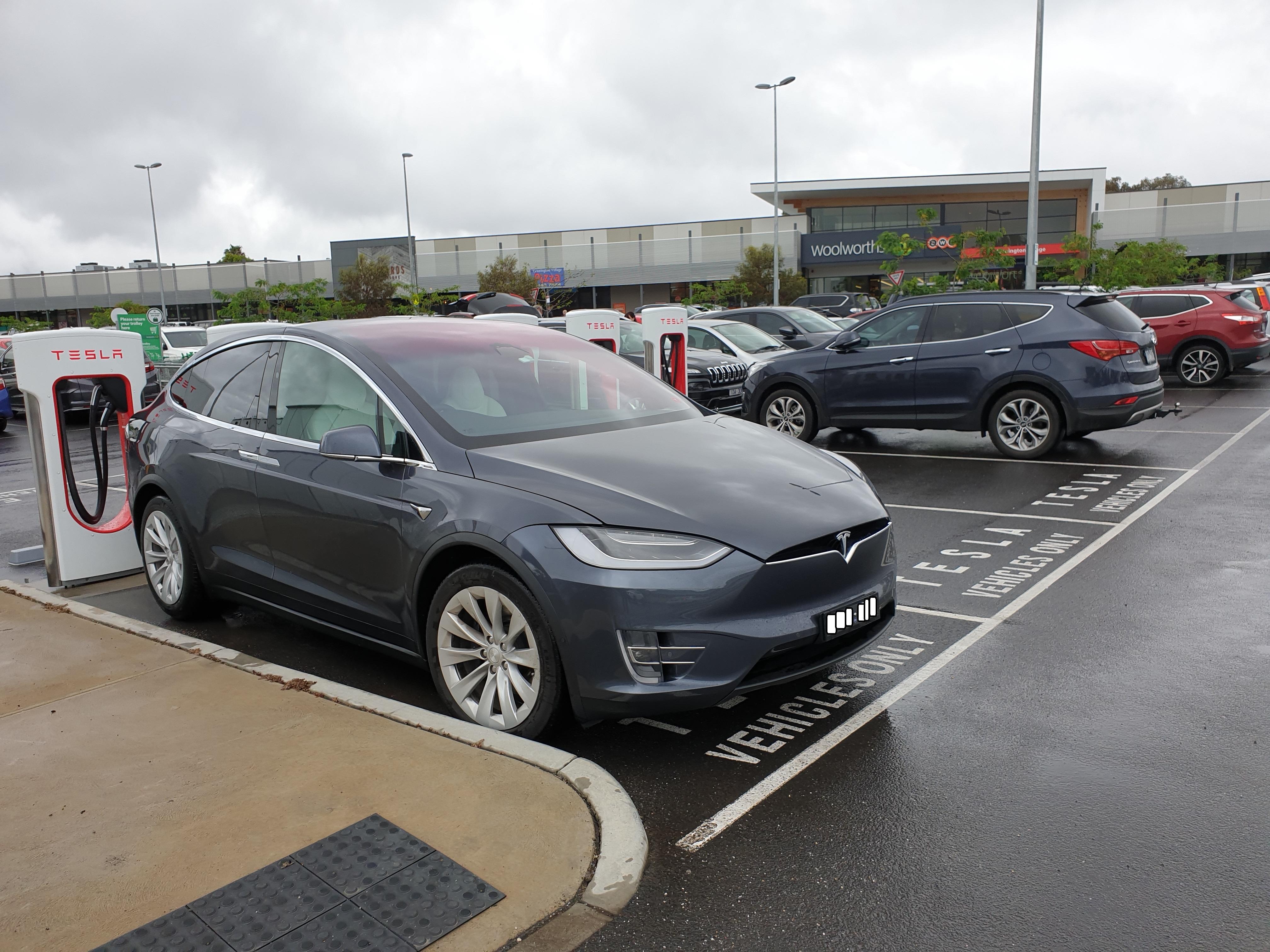 Strath Village Shopping Centre - Woolworths (2) | Kennington, VIC | EV ...