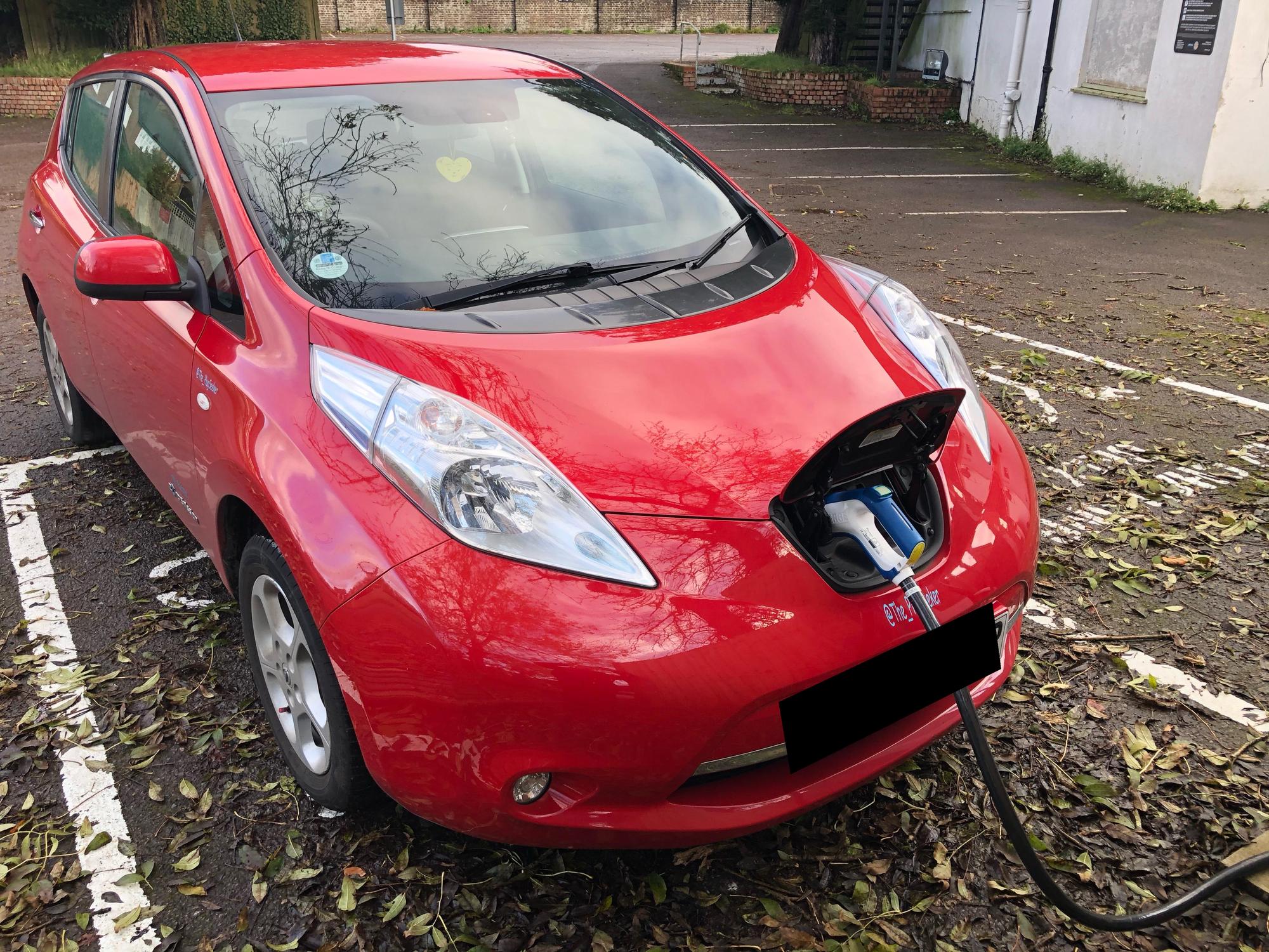 The Red Lion | Handcross, England | EV Station