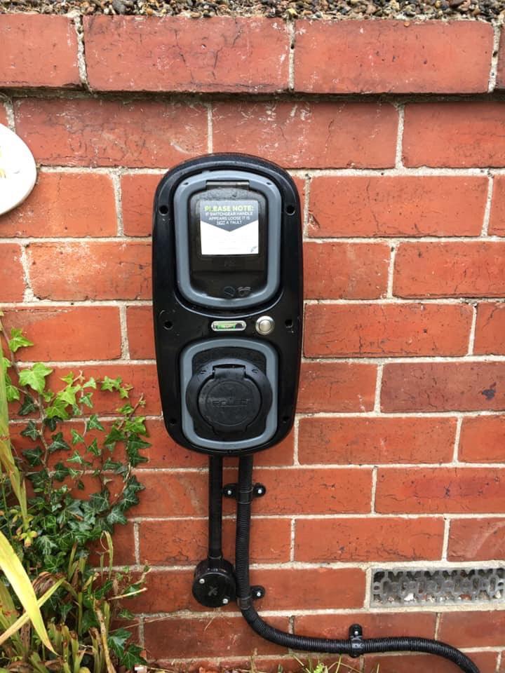 The Castle House | 33 Castle Rd, Whitby YO21 3NQ, UK | EV Station