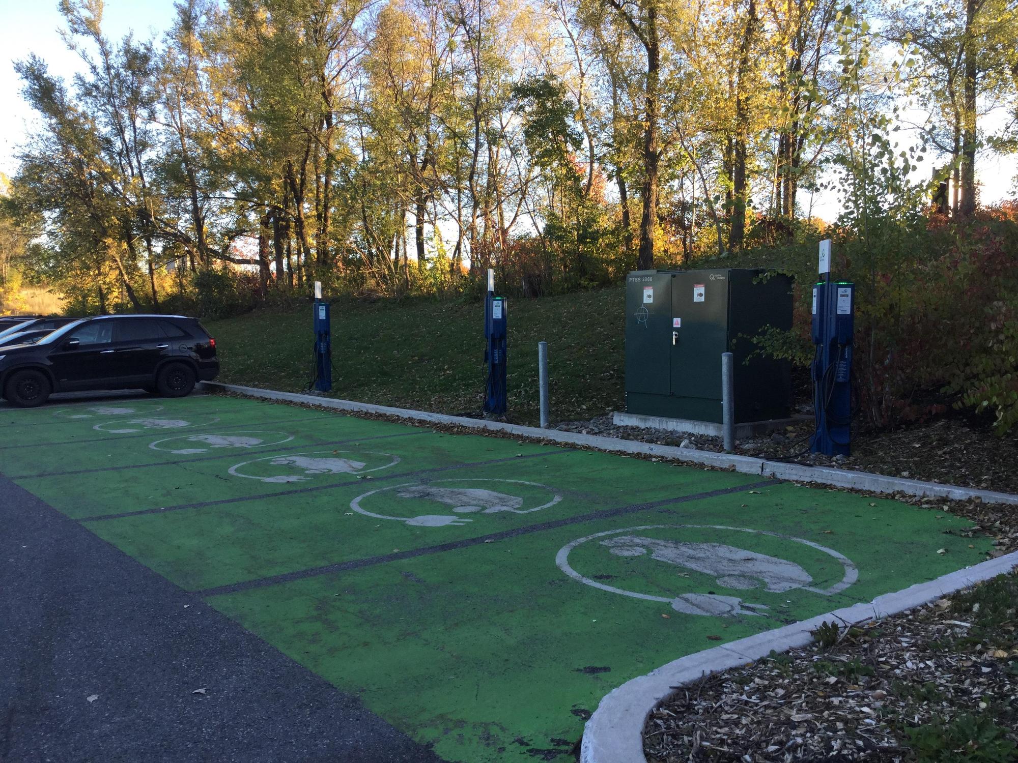 Stade De Soccer De Montréal | Montréal, QC | EV Station