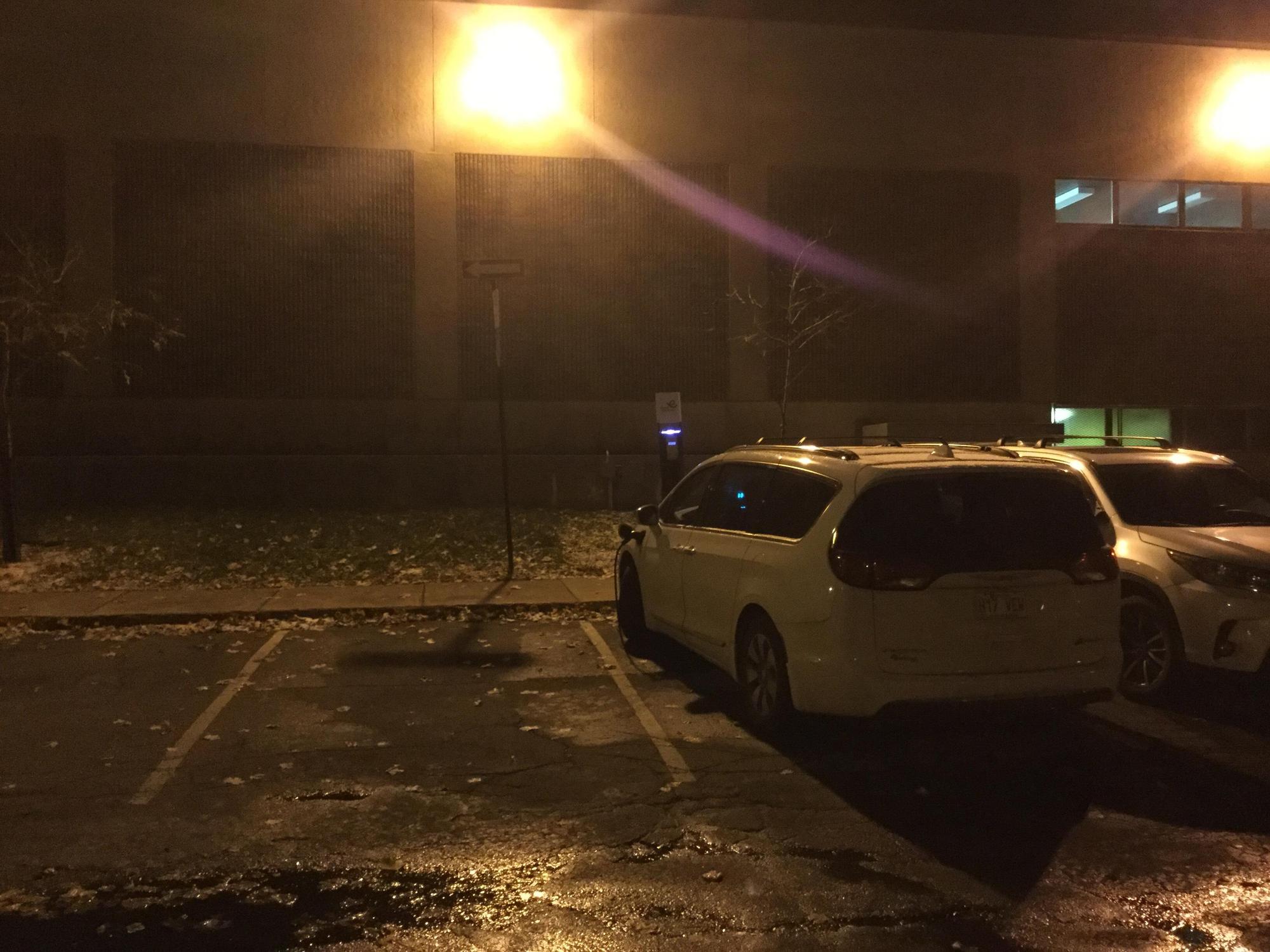 Aréna Howie Morenz | Montréal, QC | EV Station