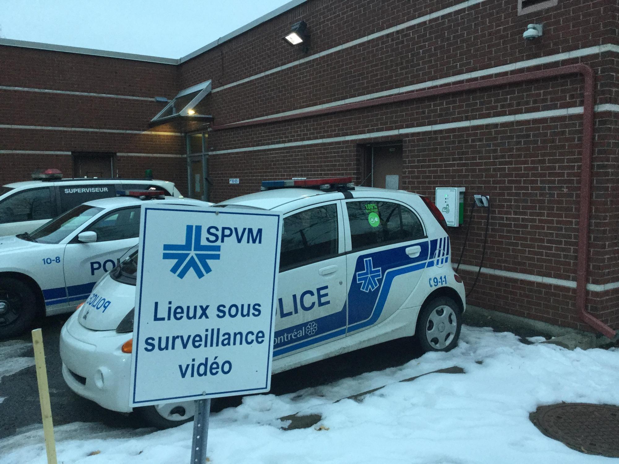 SPVM Poste de quartier 10 | Montréal, QC | EV Station