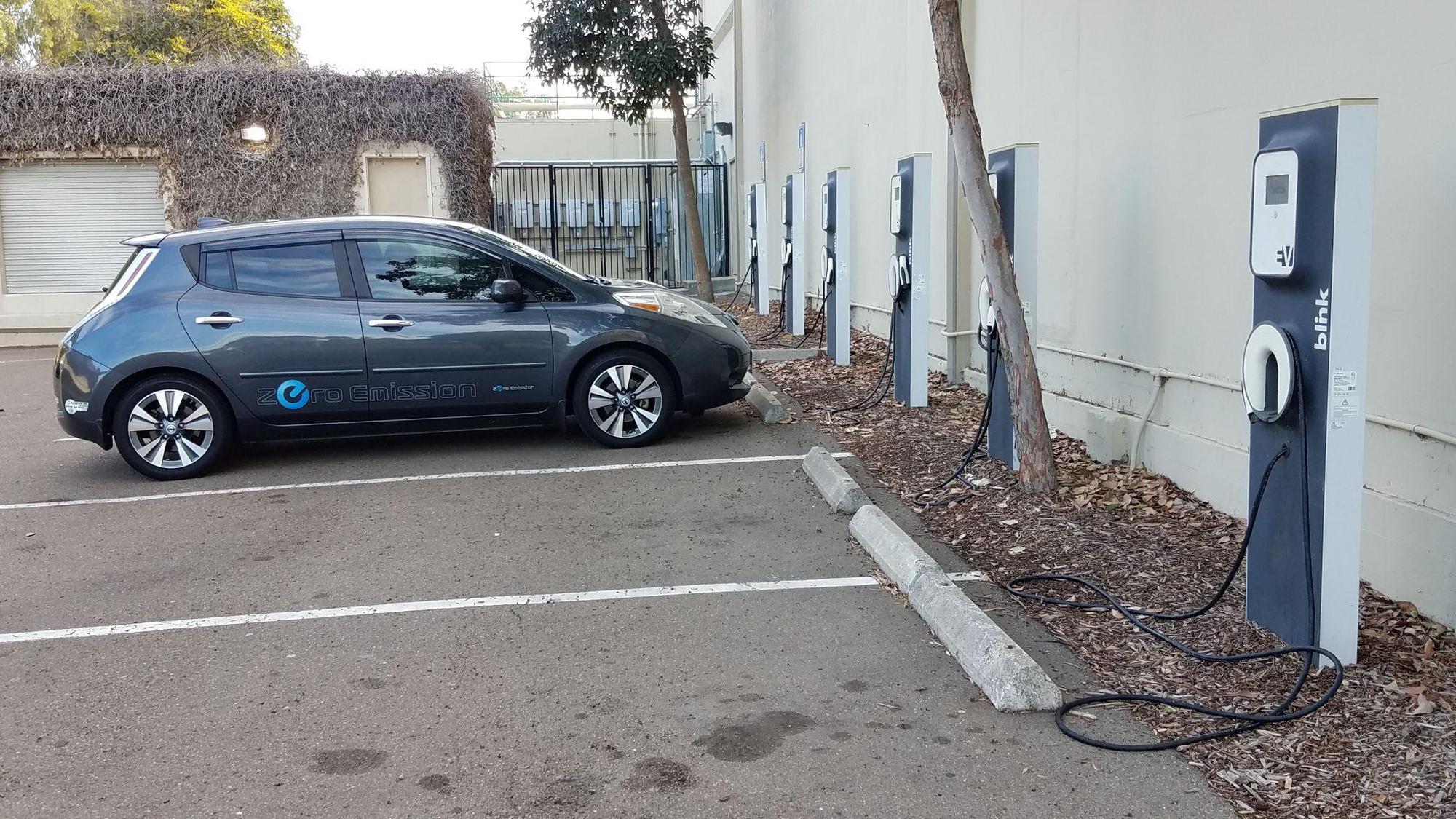Chula Vista Parkway Community Center & Gym | Chula Vista, CA | EV Station
