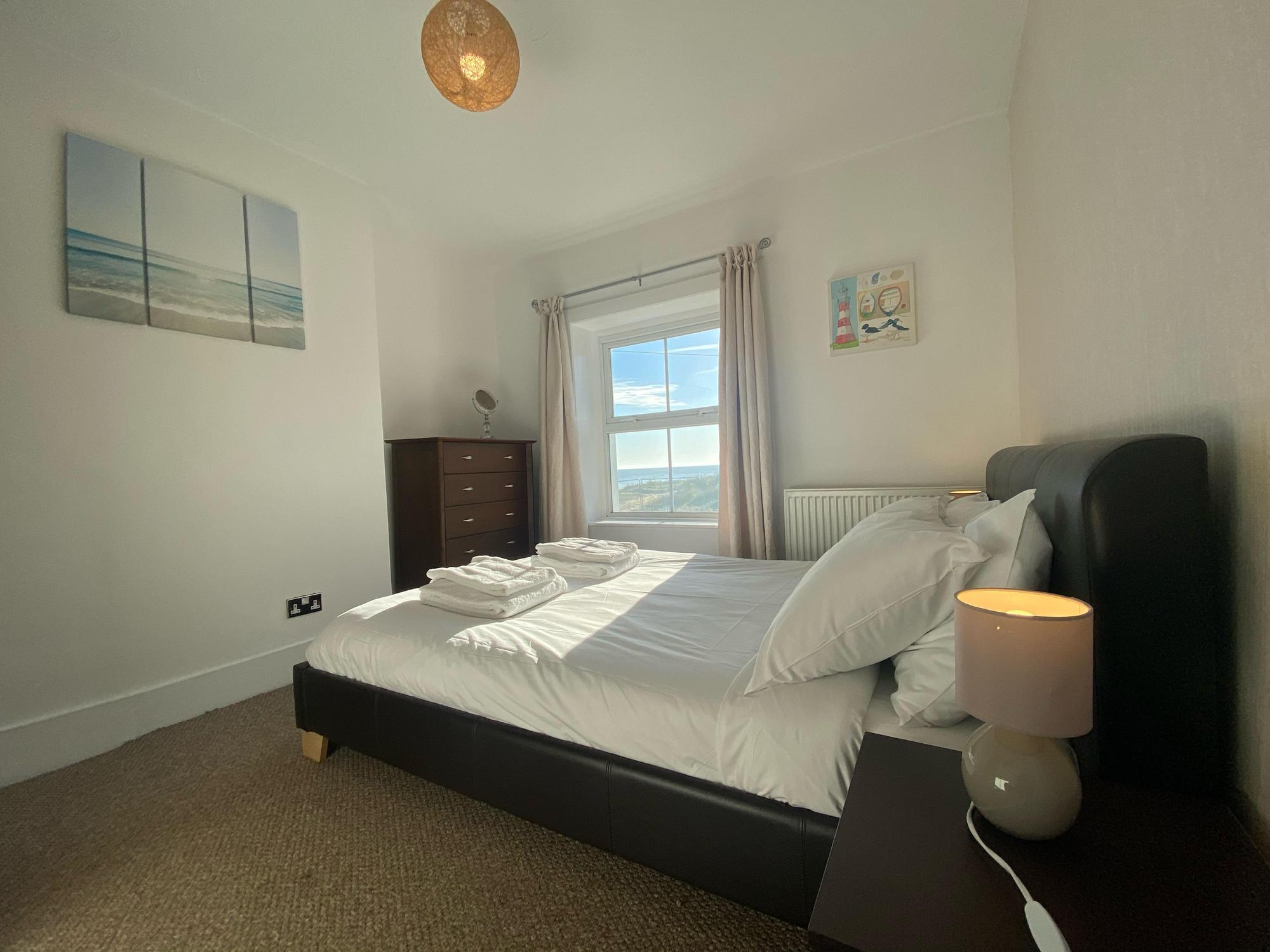 Caister Beach Cottages | Caister-on-Sea, England | EV Station