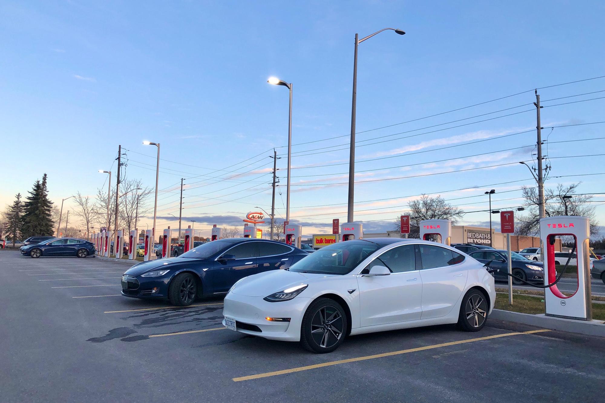 Quinte Mall | Belleville, ON | EV Station