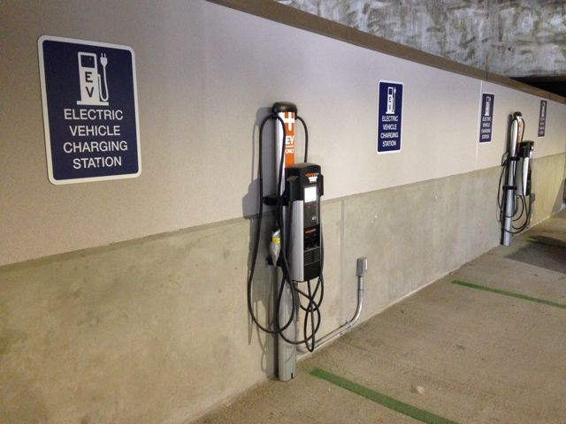 Target Field Station Ramp | Minneapolis, MN | EV Station