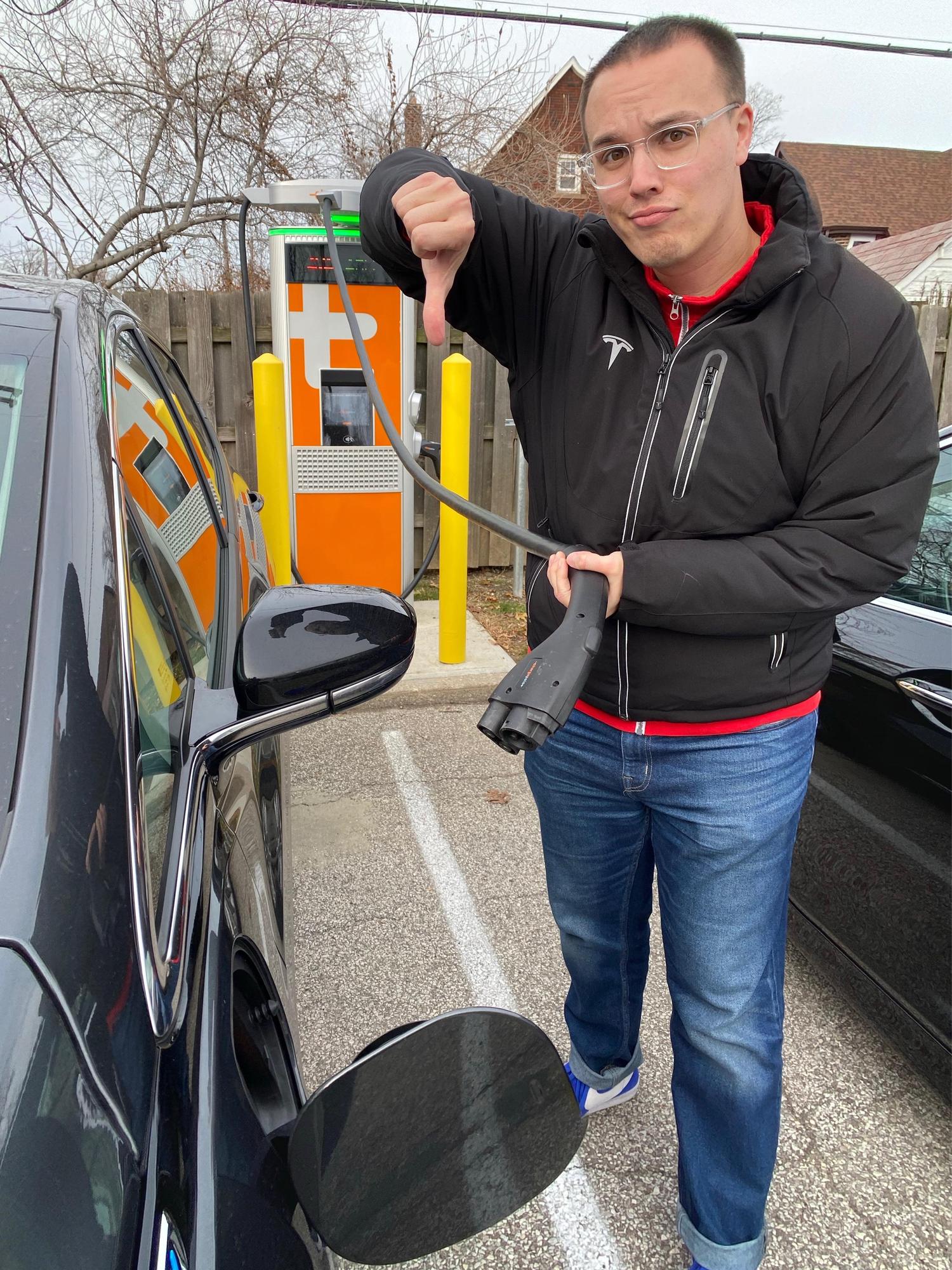 Serpentini Arena Winterhurst | Lakewood, OH | EV Station