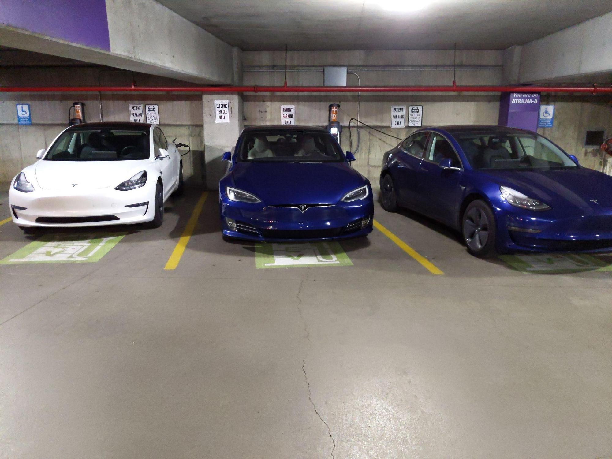 Bing Cancer Center (Purple) Parking Garage | Columbus, OH | EV Station