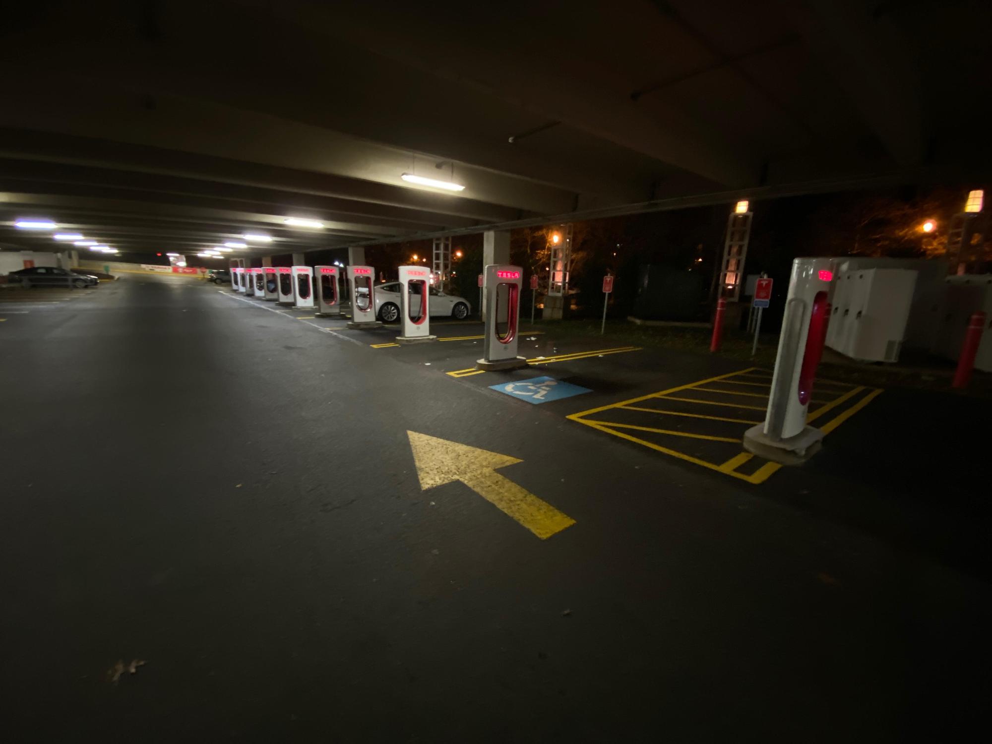RIO Lakefront - Target Parking | Gaithersburg, MD | EV Station