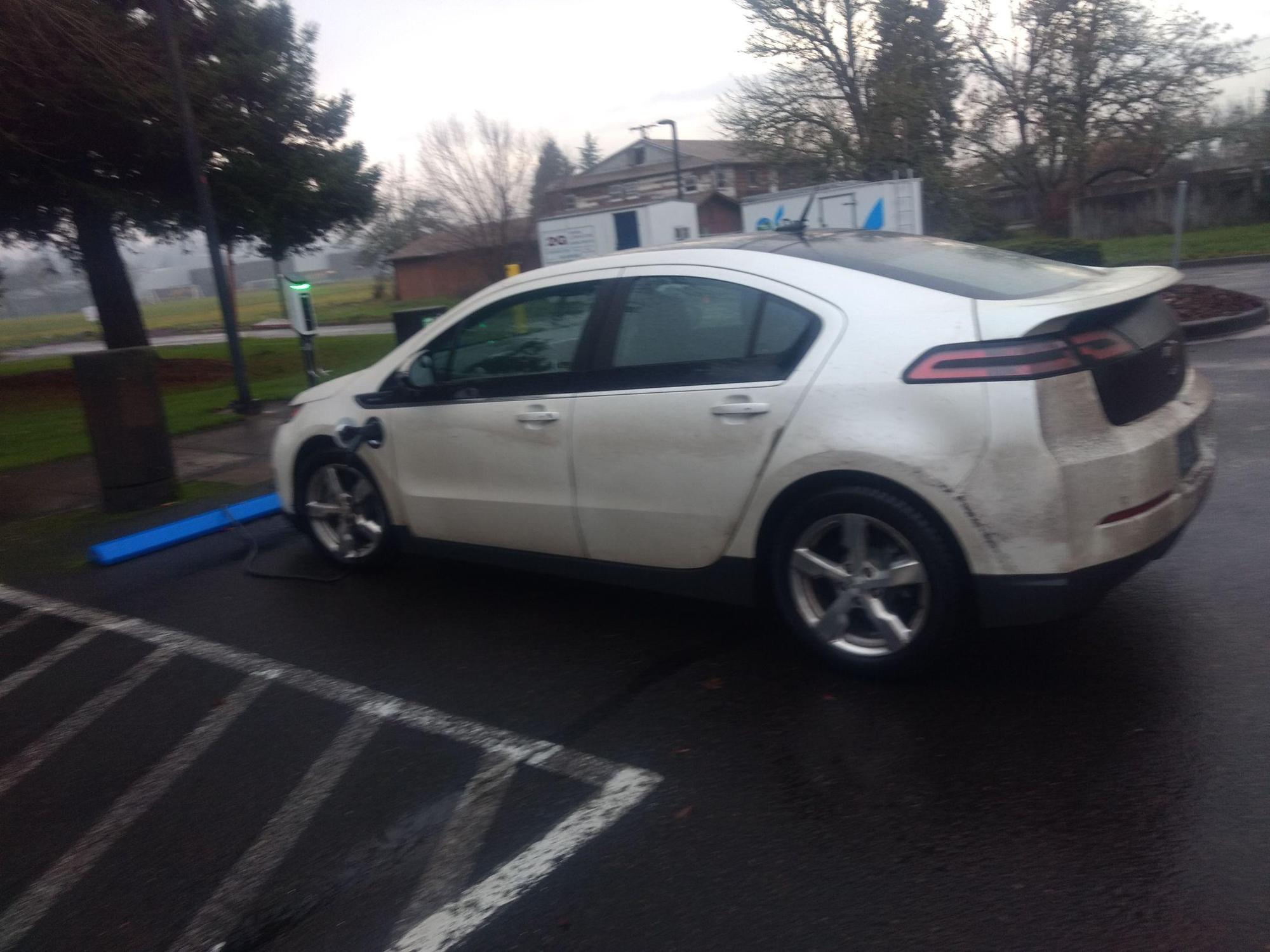 Hilyard Community Center | Eugene, OR | EV Station