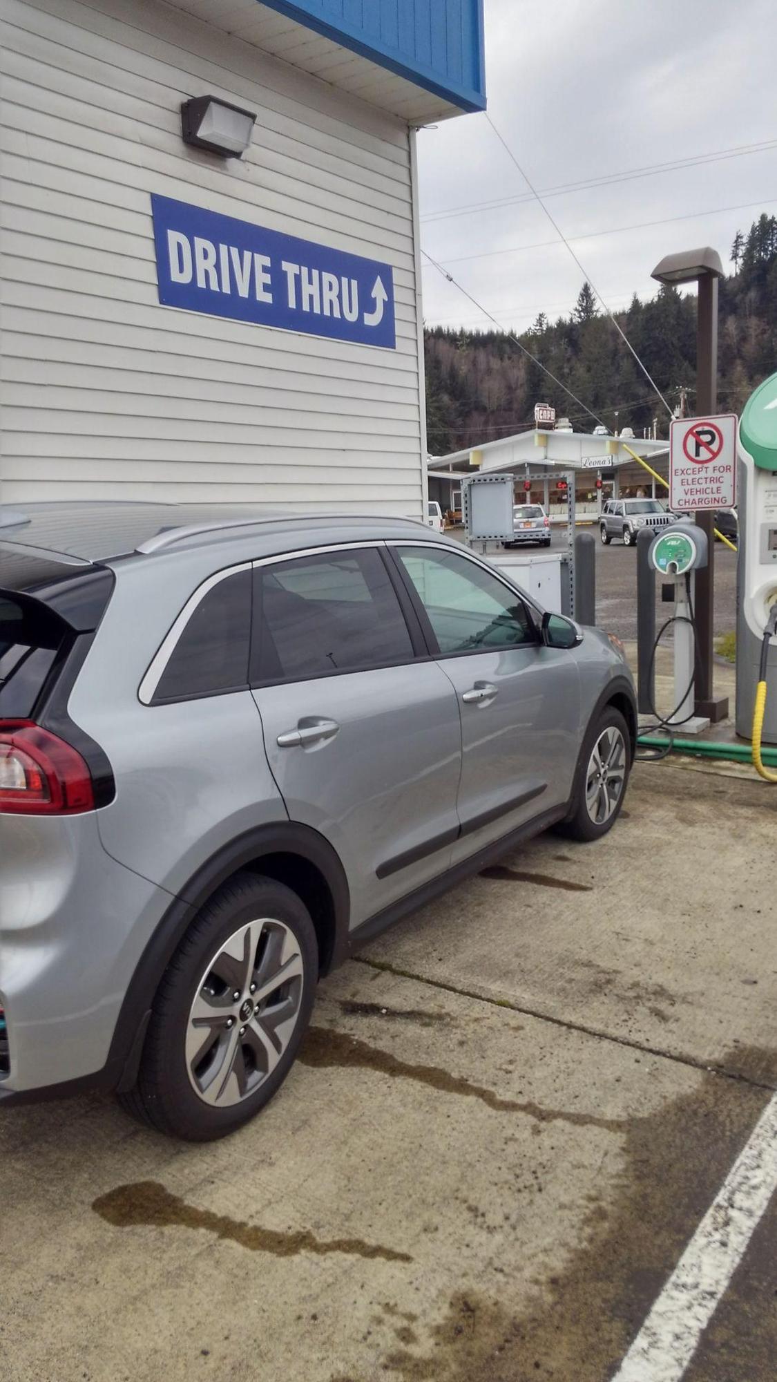 Coopers Express Fried Chicken & Drive Thru | Reedsport, OR | EV Station
