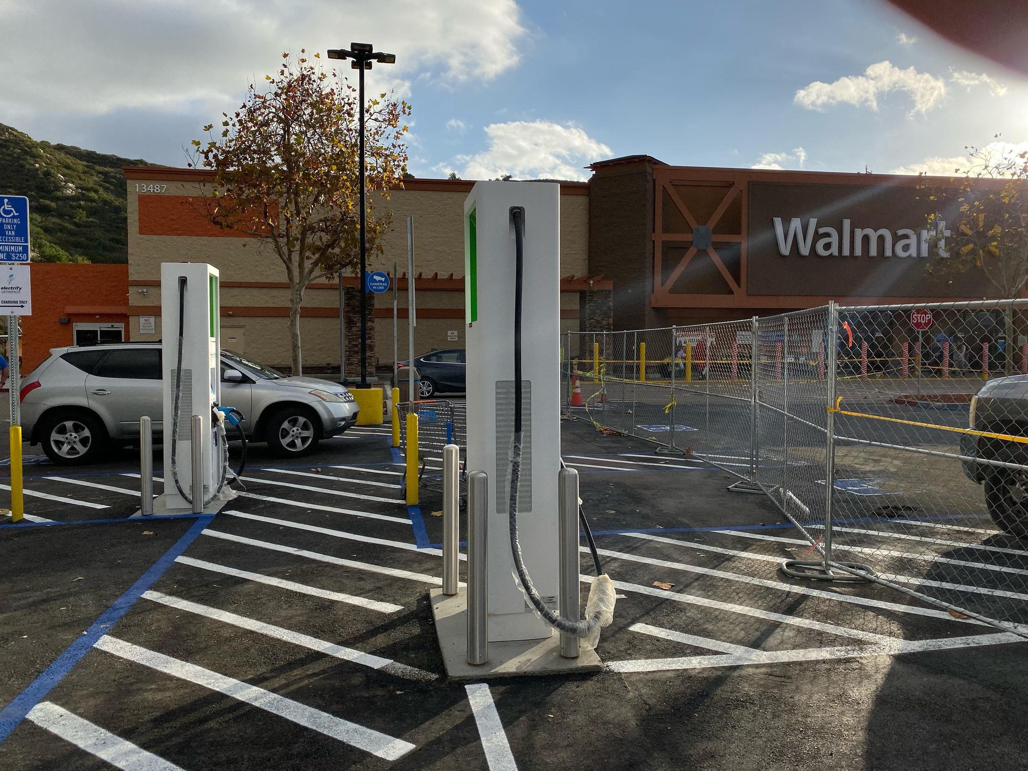 Walmart Supercenter El Cajon | El Cajon, CA | EV Station