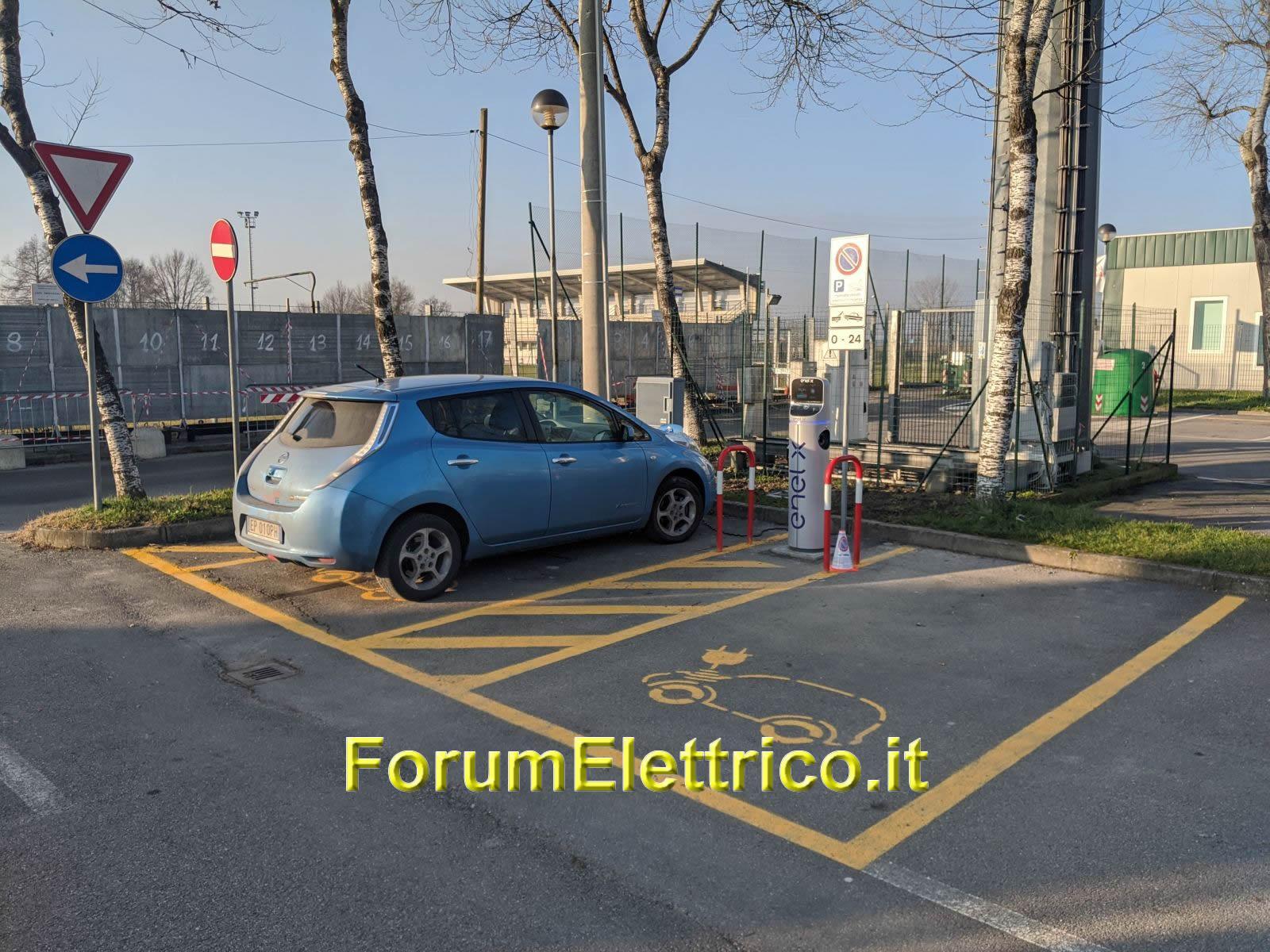 Via E. Curiel Parcheggio / Ricarica | Rovereto sul Secchia, Emilia ...