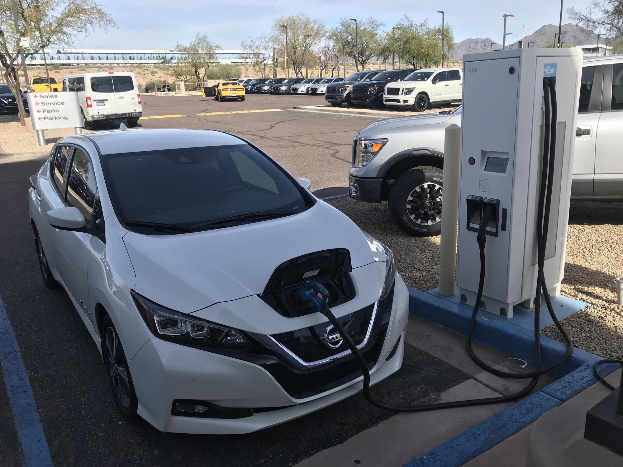 Pinnacle Nissan | Scottsdale, AZ | EV Station