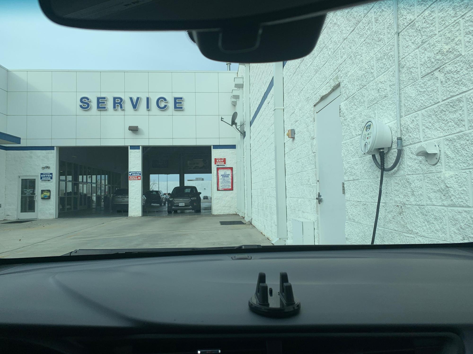 Crossroads Ford | Prince George, VA | EV Station