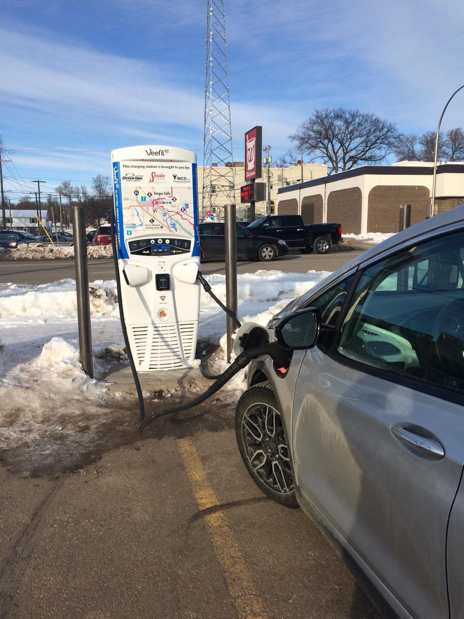 Service Food Market | Fergus Falls, MN | EV Station