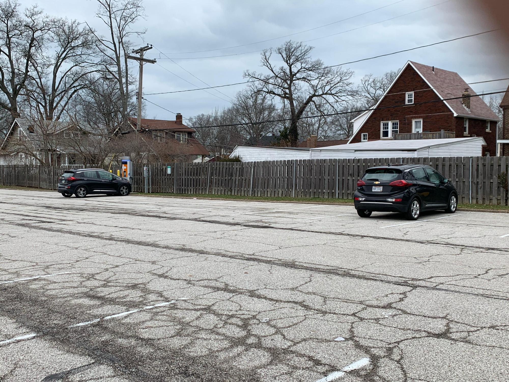 Serpentini Arena Winterhurst | Lakewood, OH | EV Station