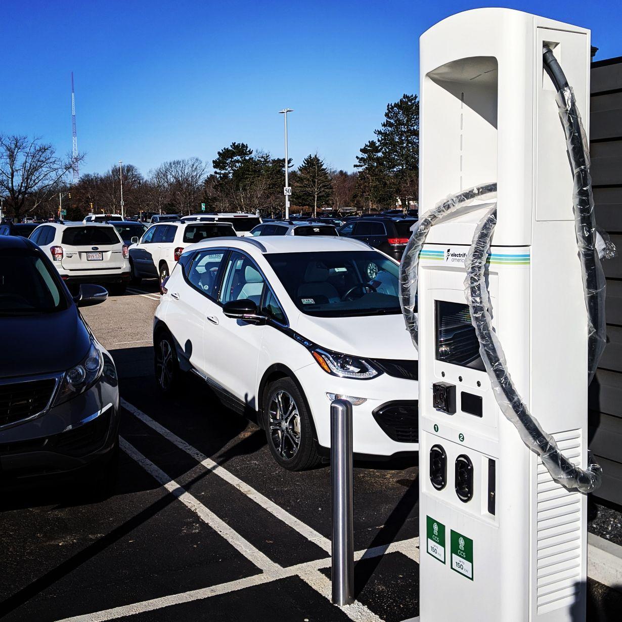 Burlington Mall - Primark | Burlington, MA | EV Station