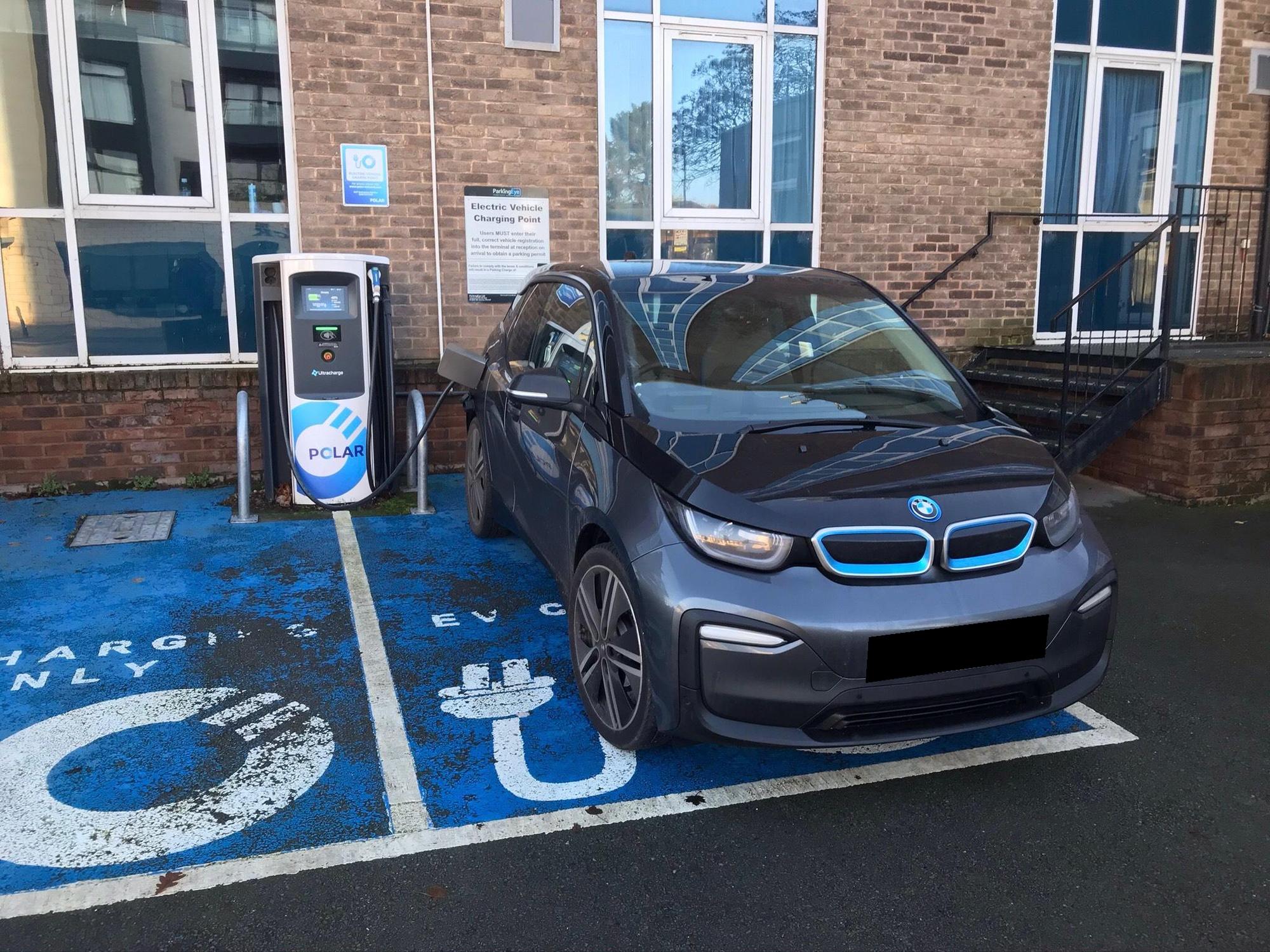 Holiday Inn Kenilworth | 212 Abbey End, Kenilworth, CV8 1ED, England ...