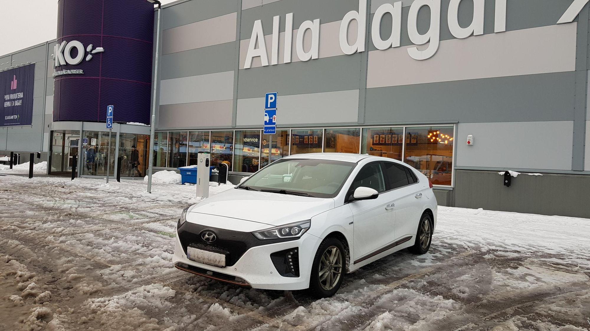 Eko Varuhus | Birsta Antennvägen, 863 37 Sundsvall, Sverige | EV Station