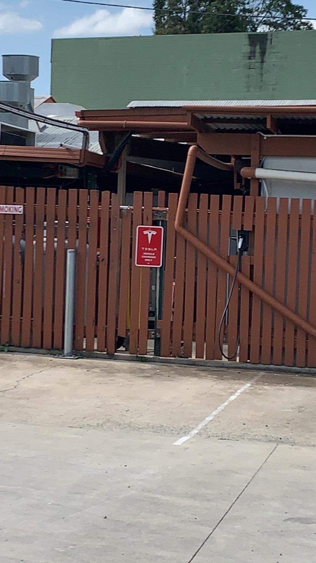 Samford Pub | Samford Village, QLD | EV Station