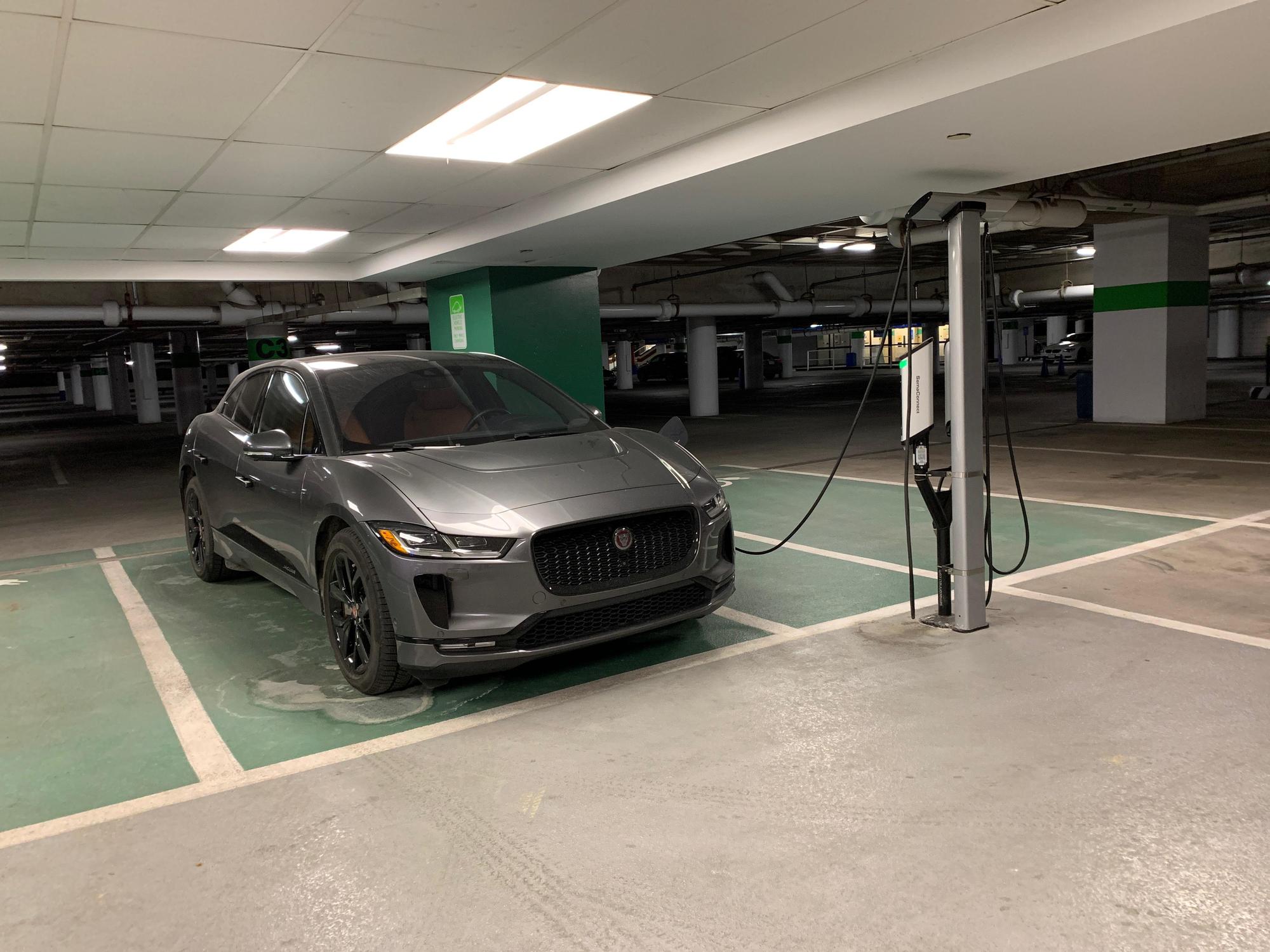 Springfield Marriott / Tower Square | Springfield, MA | EV Station
