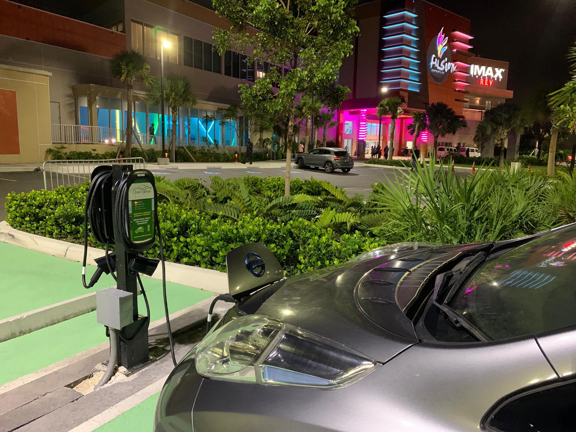 Fusion Superplex | Nassau, New Providence | EV Station