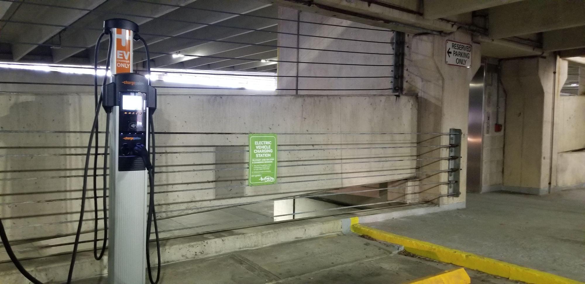 Omni Building | Uniondale, NY | EV Station