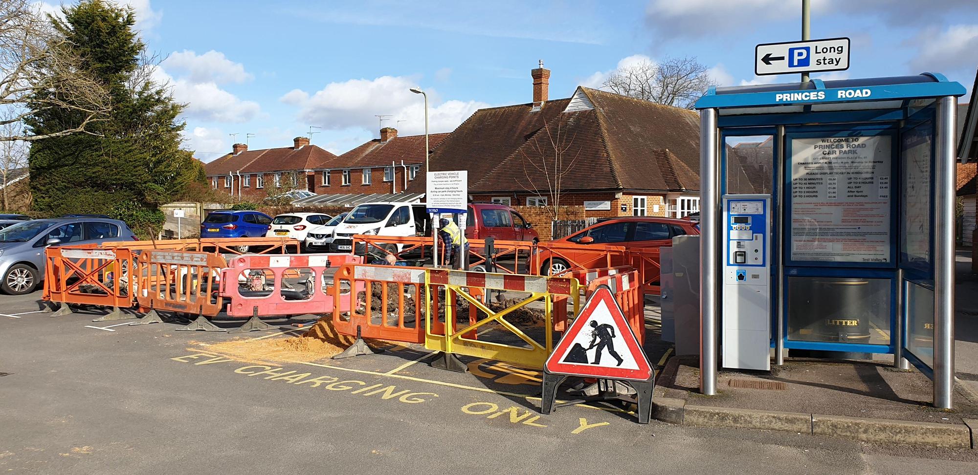 Princes St Car Park | 4 Princes Rd, Romsey SO51 8DS, UK | EV Station