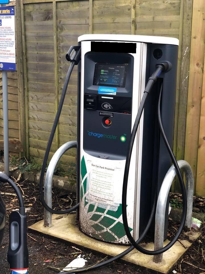 The Red Lion | Handcross, England | EV Station
