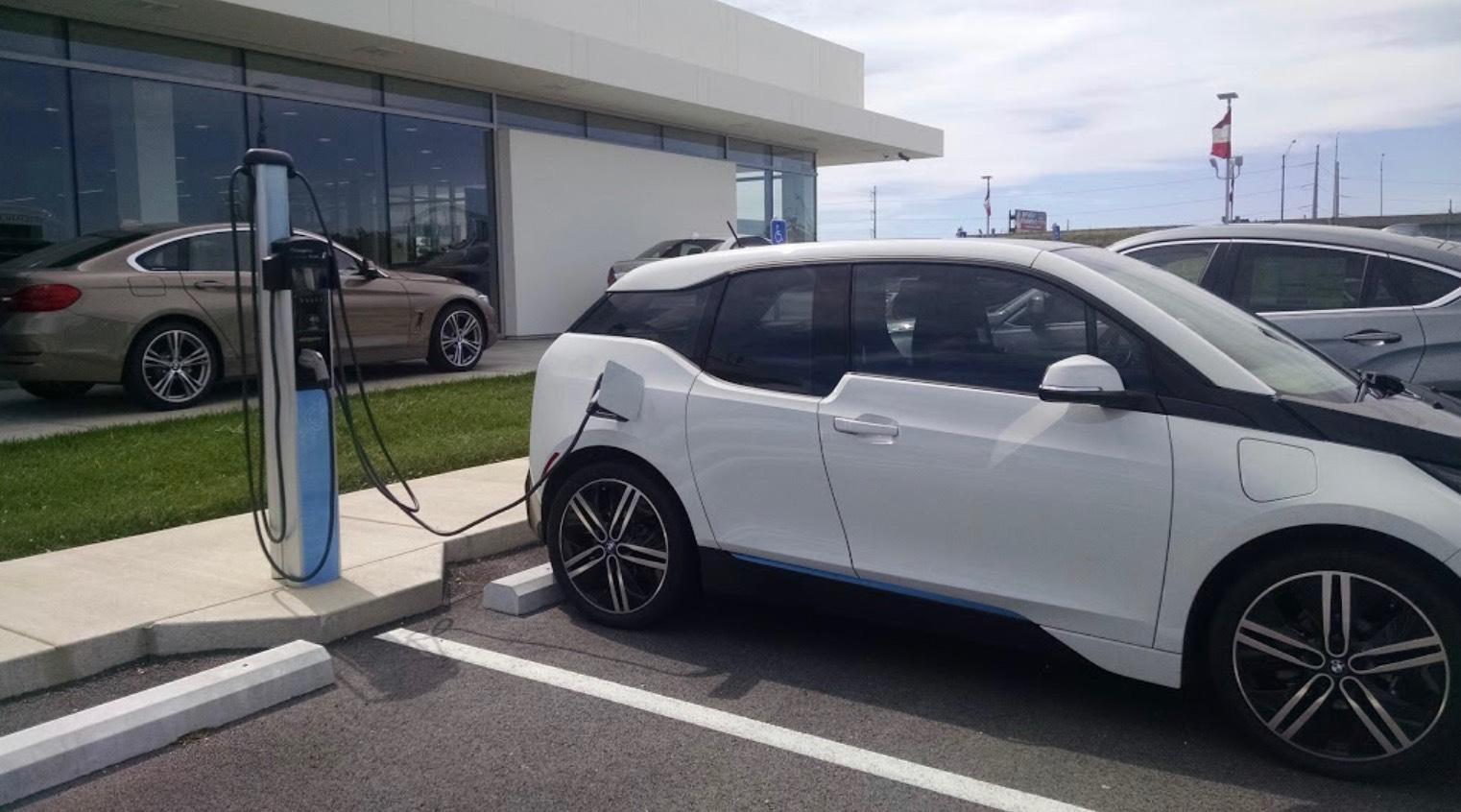 BMW of Springfield | Springfield, MO | EV Station