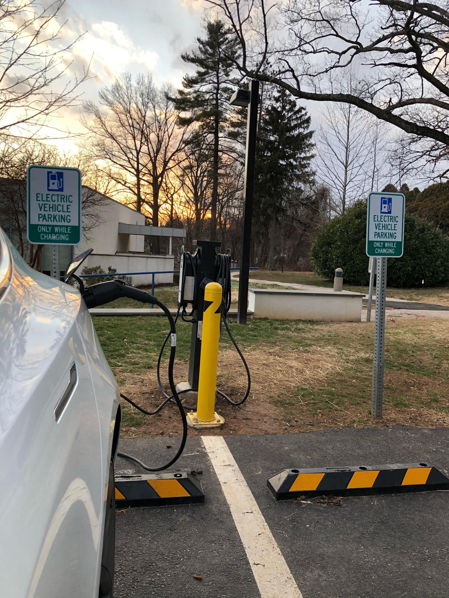 Tredyffrin Public Library | Strafford, PA | EV Station