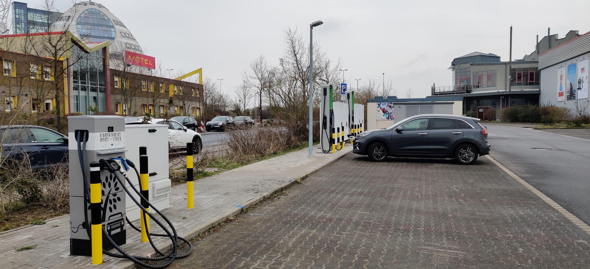 Cineworld Cineplex Mainfrankenpark | Dettelbach, BY | EV Station