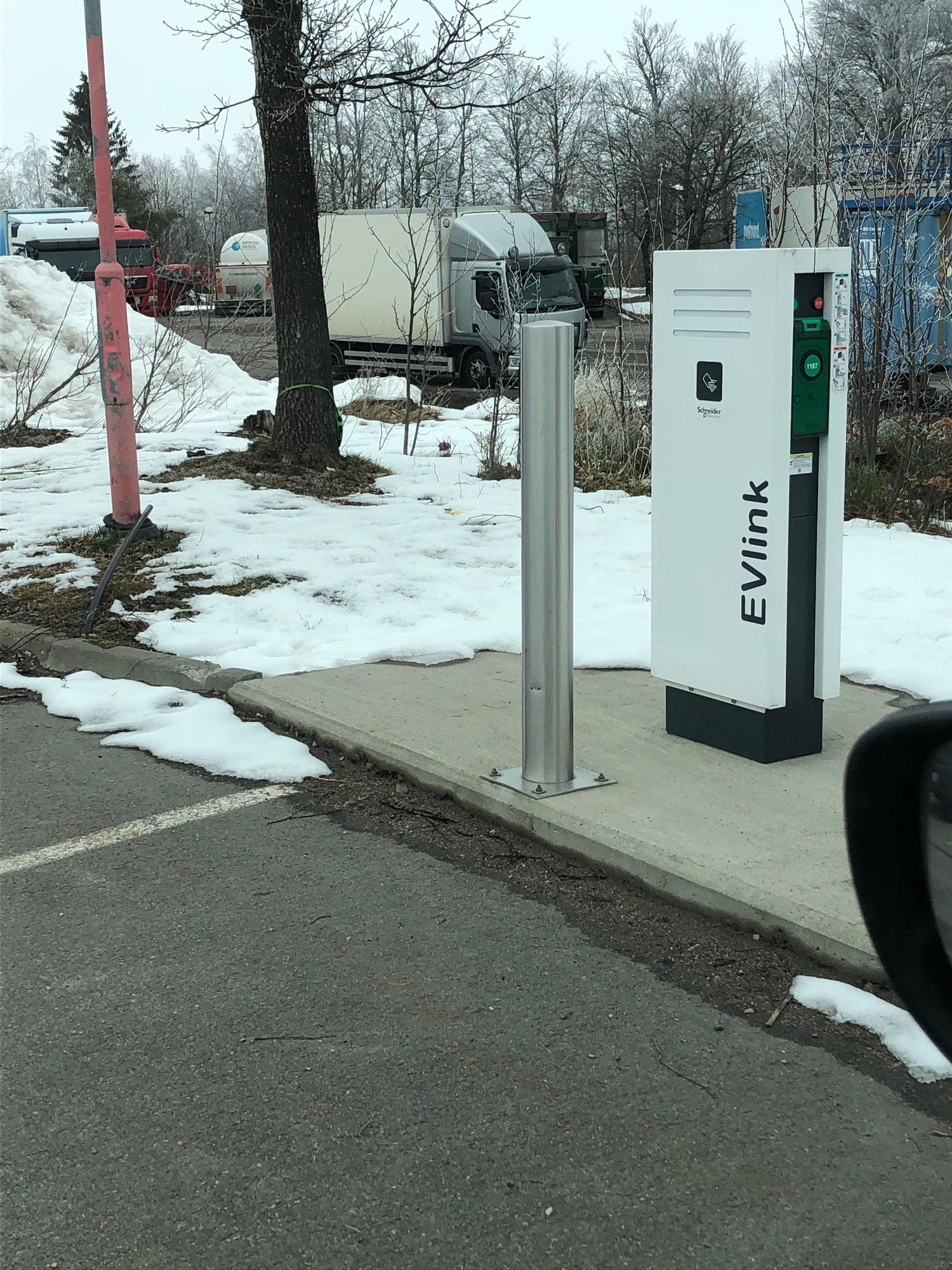 Obs Sandefjord | Fokserødveien 21, 3241 Sandefjord, Norway | EV Station