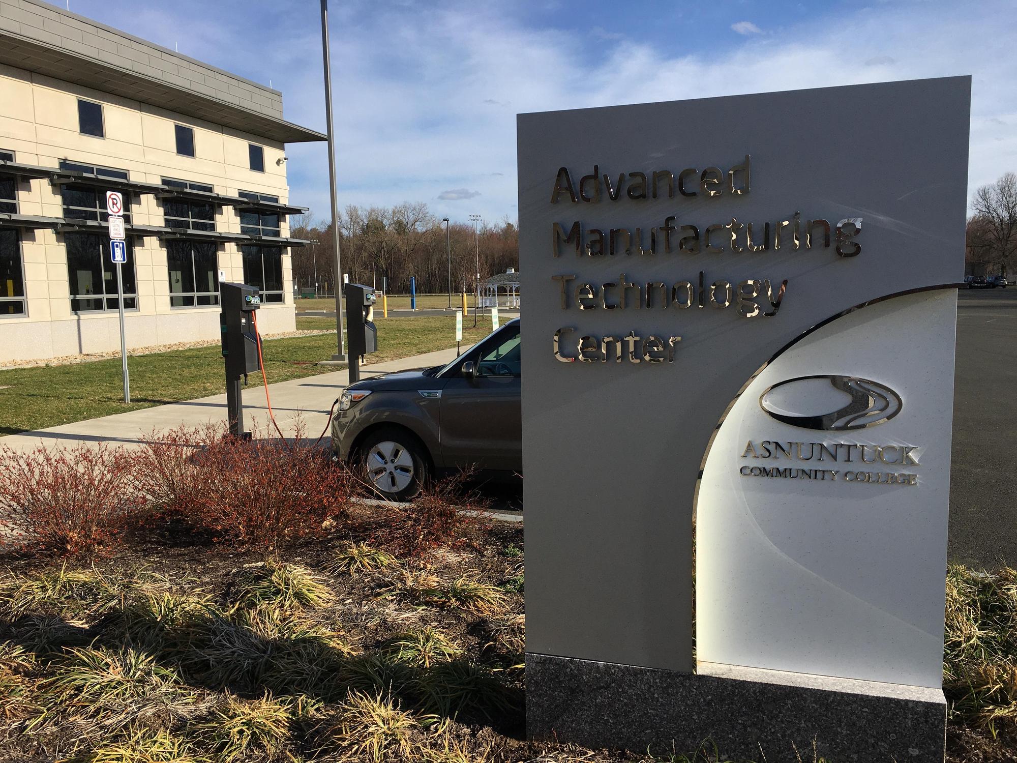 Eversource Energy | Hadley, MA | EV Station
