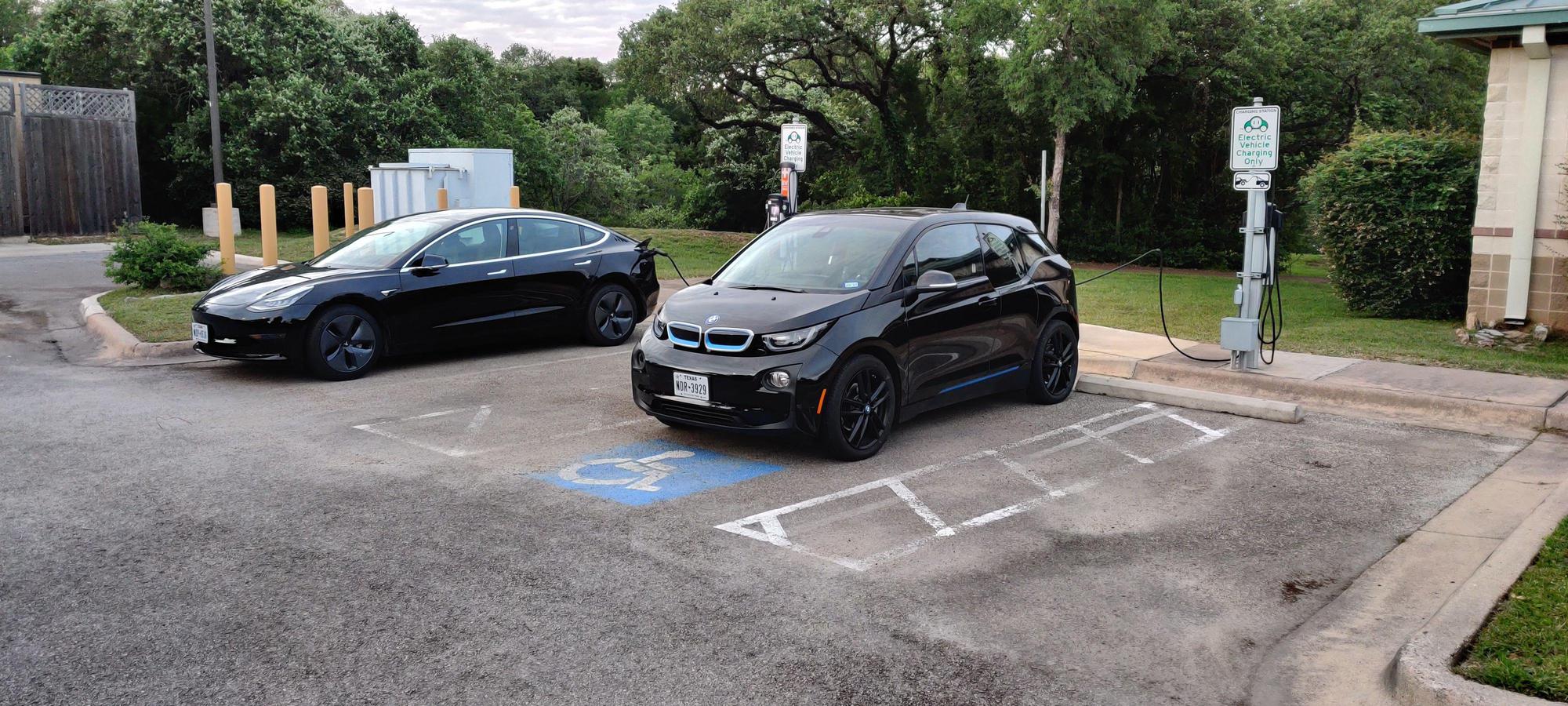 Austin Public Library - Milwood Branch | Austin, TX | EV Station